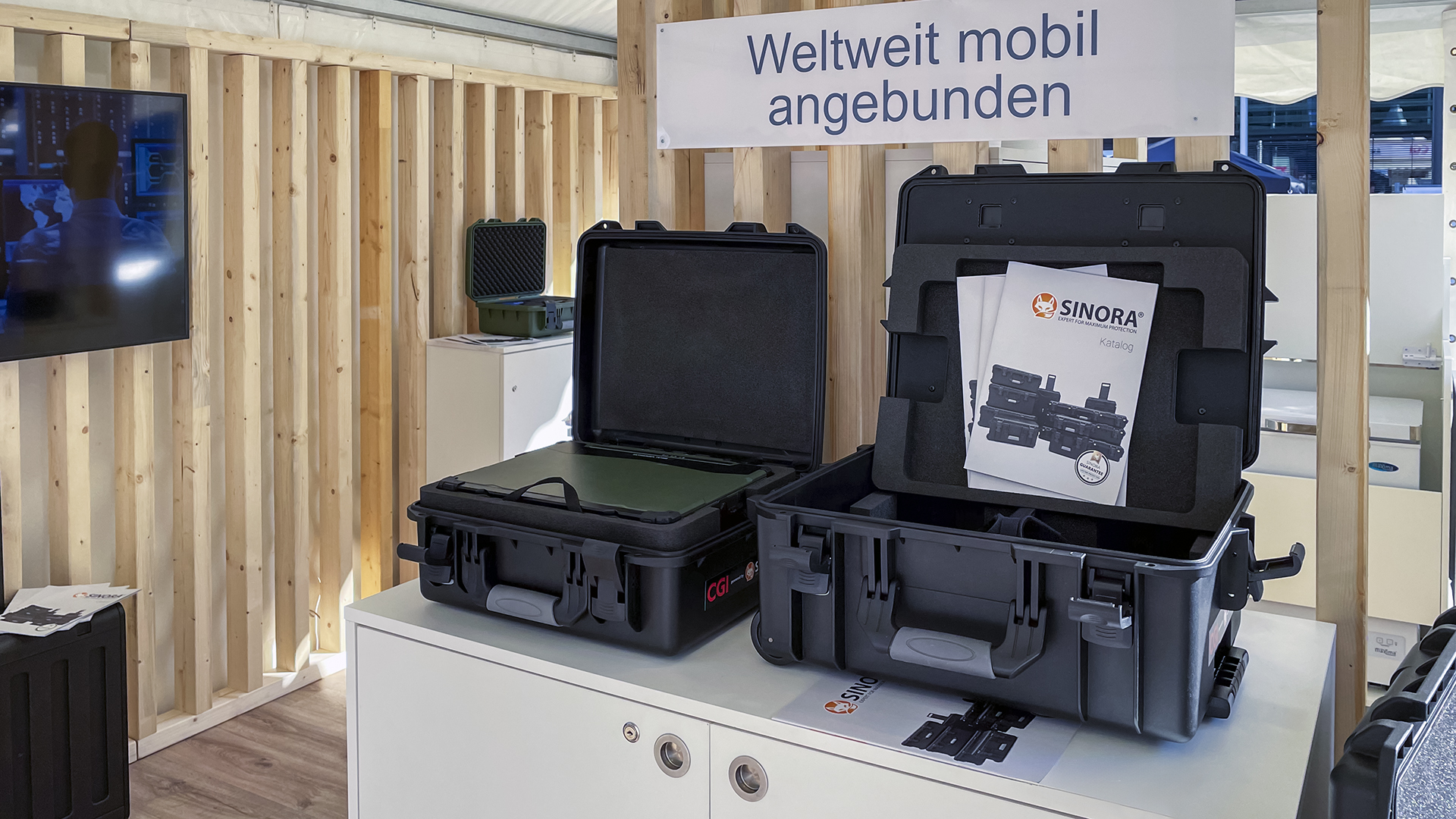 Kompromisslose IT-Sicherheit im sicherheitskritischen Umfeld: SINORA ...